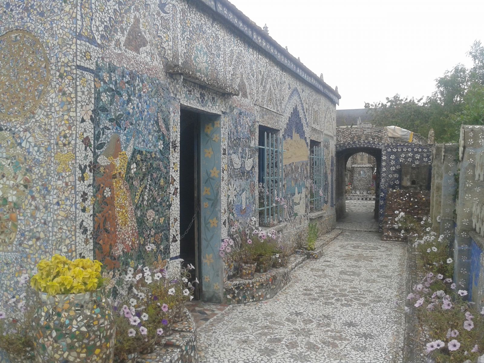 La Maison Picassiette à Chartres: un chef-d’œuvre d’Art brut - Mag ...