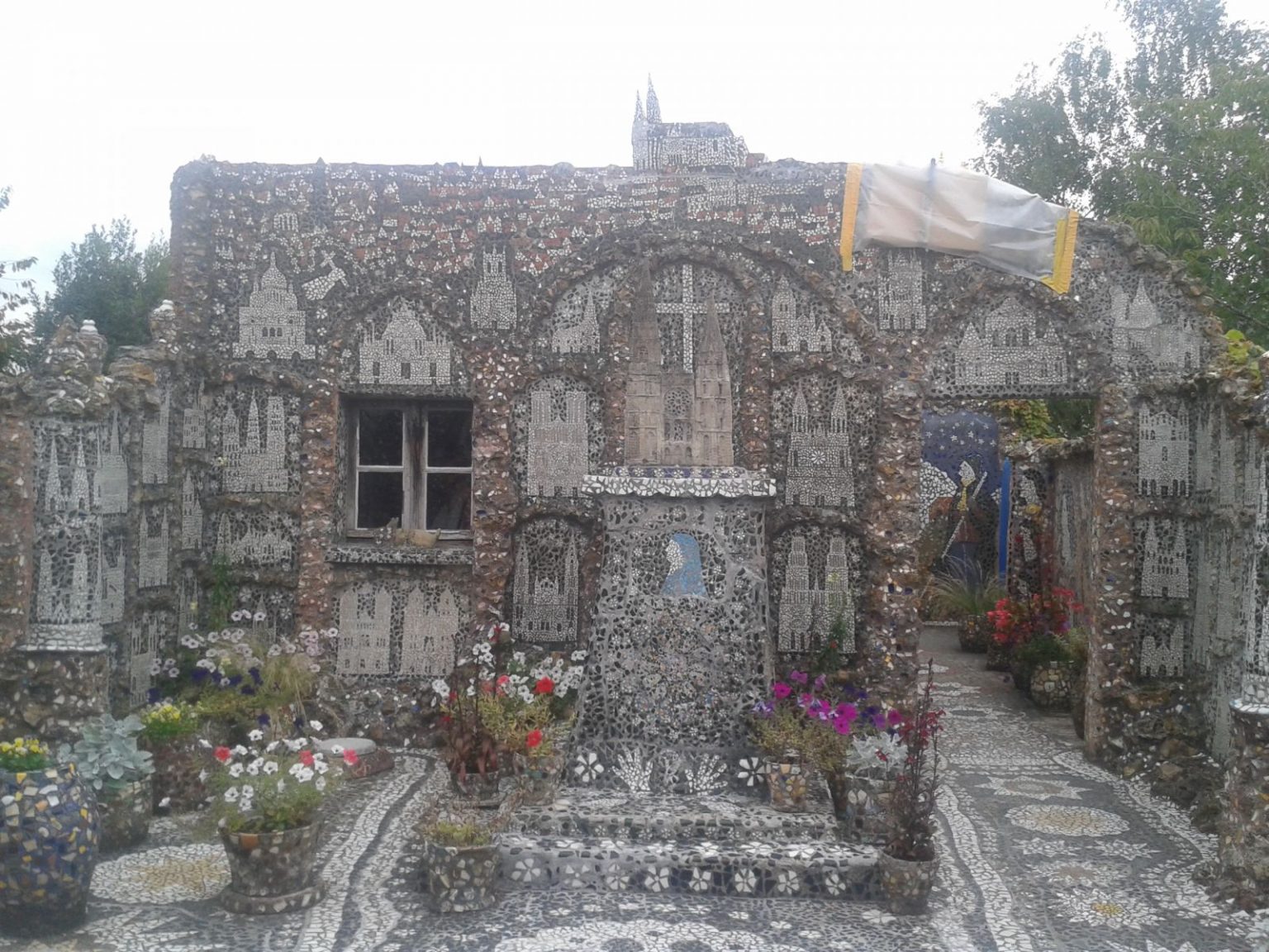La Maison Picassiette à Chartres: un chef-d’œuvre d’Art brut - Mag ...