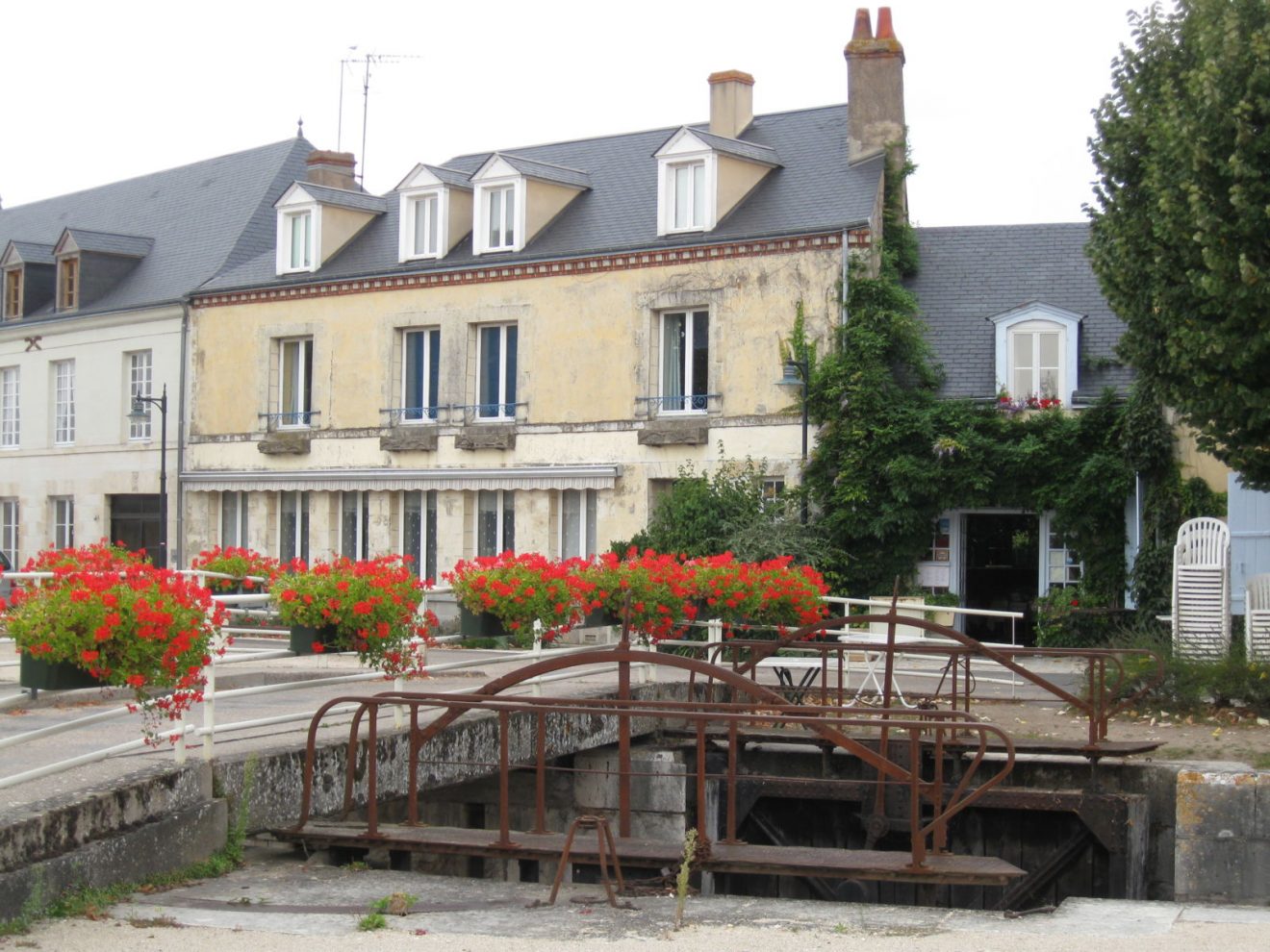 Combleux : un village coupé en deux - Mag'CentreMagcentre