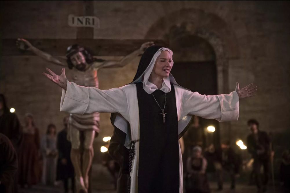 Benedetta, la nonne mystique à l'amour brûlant - Mag'CentreMagcentre