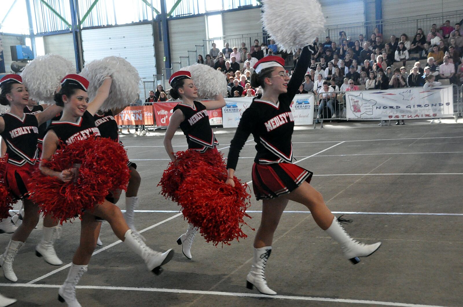 Majorettes, bâtons et pom-pom à Vierzon - Mag'CentreMagcentre