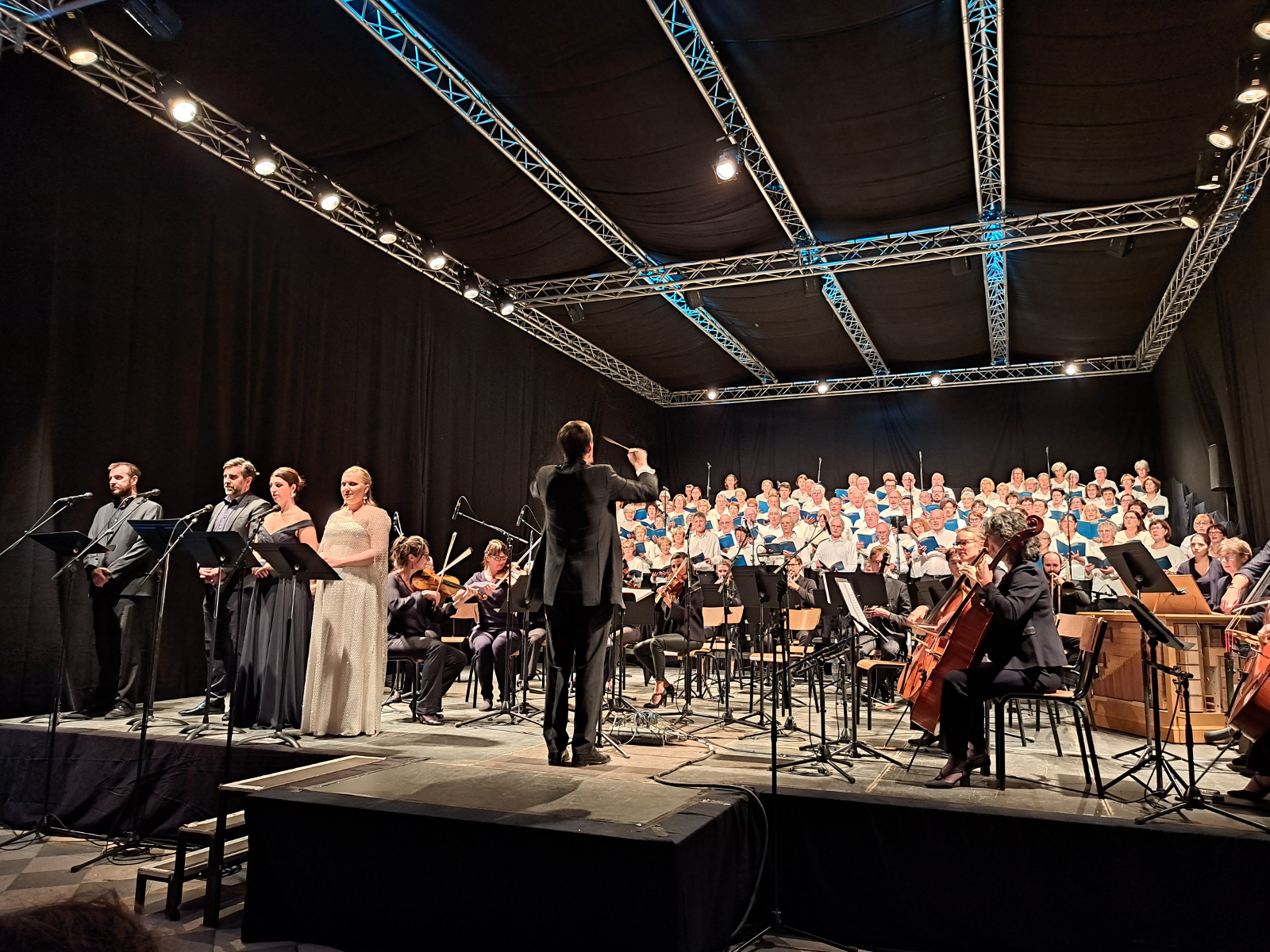 Prenant et puissant concert Mozart à Cléry - Mag'CentreMagcentre