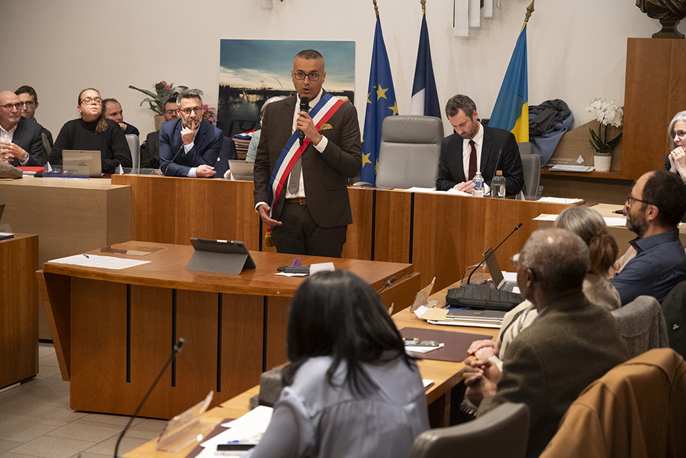 Fabien Rivière da Silva, nouveau maire de Saint-Jean-de-la-Ruelle (45 ...