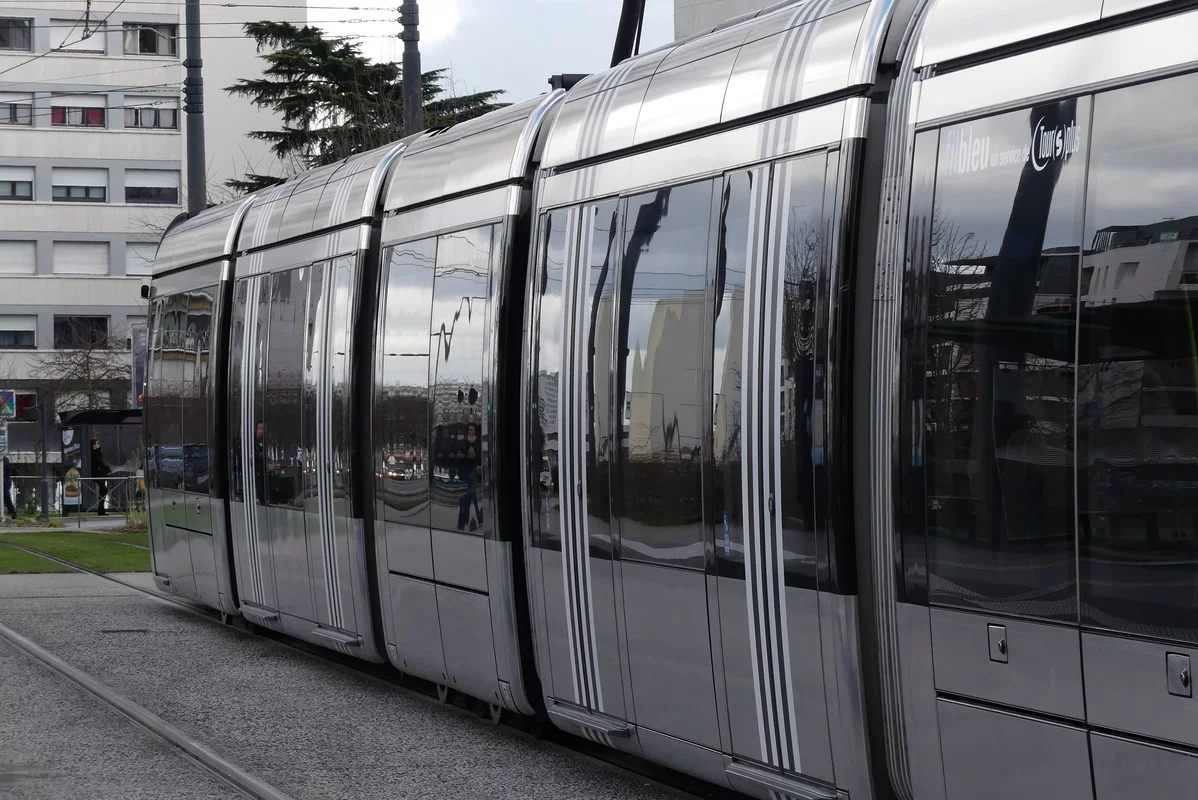 Le tram B de Tours validé : entre soulagement et combativité acharnée ...