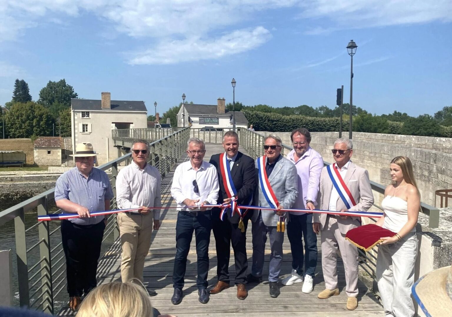 Saint-Aignan (41) : malgré l'adversité, le maire Éric Carnat se ...